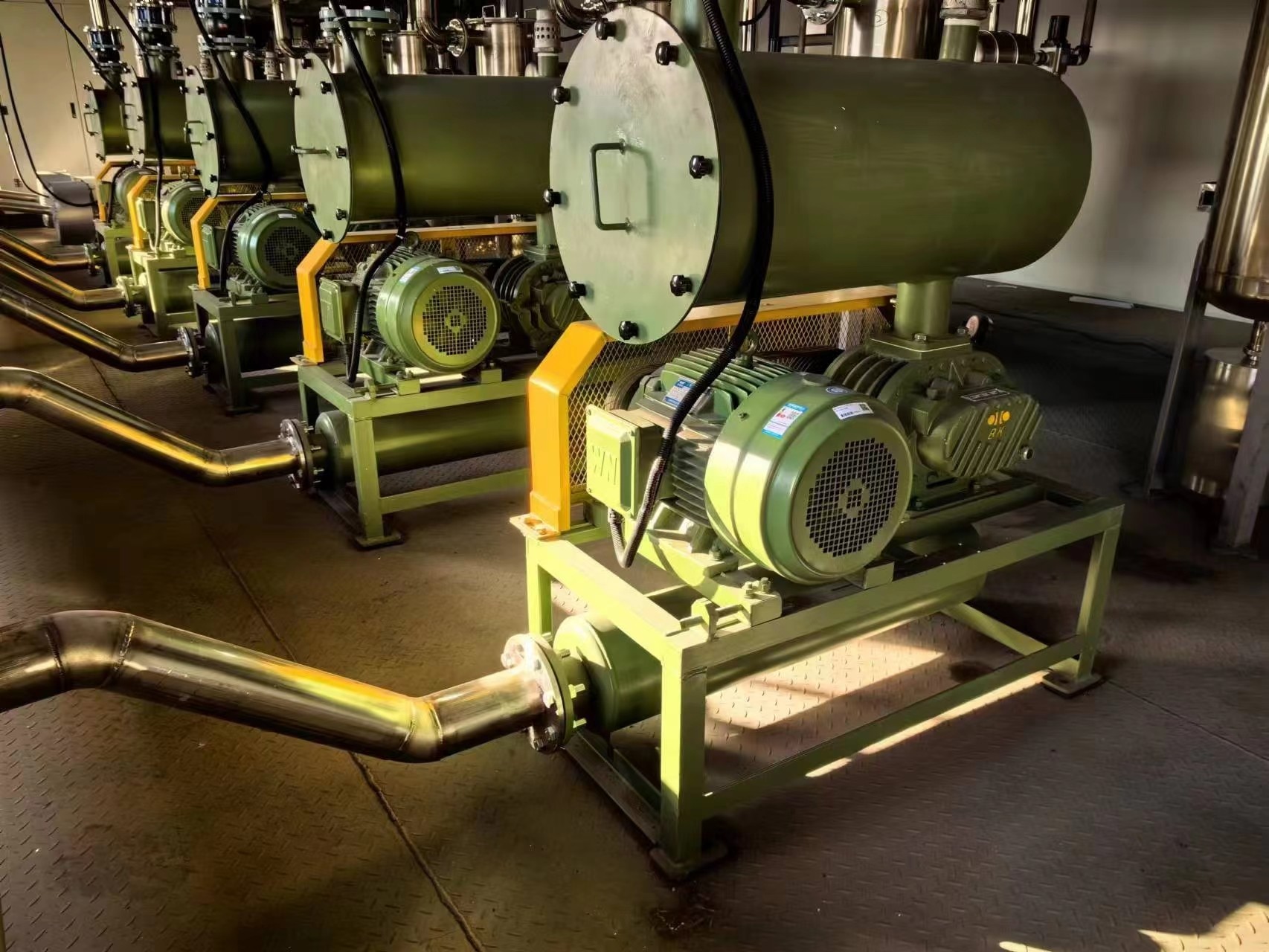 18.5KW 0.04Mpa Three Lobe Roots Blower Application for pneumatic ...