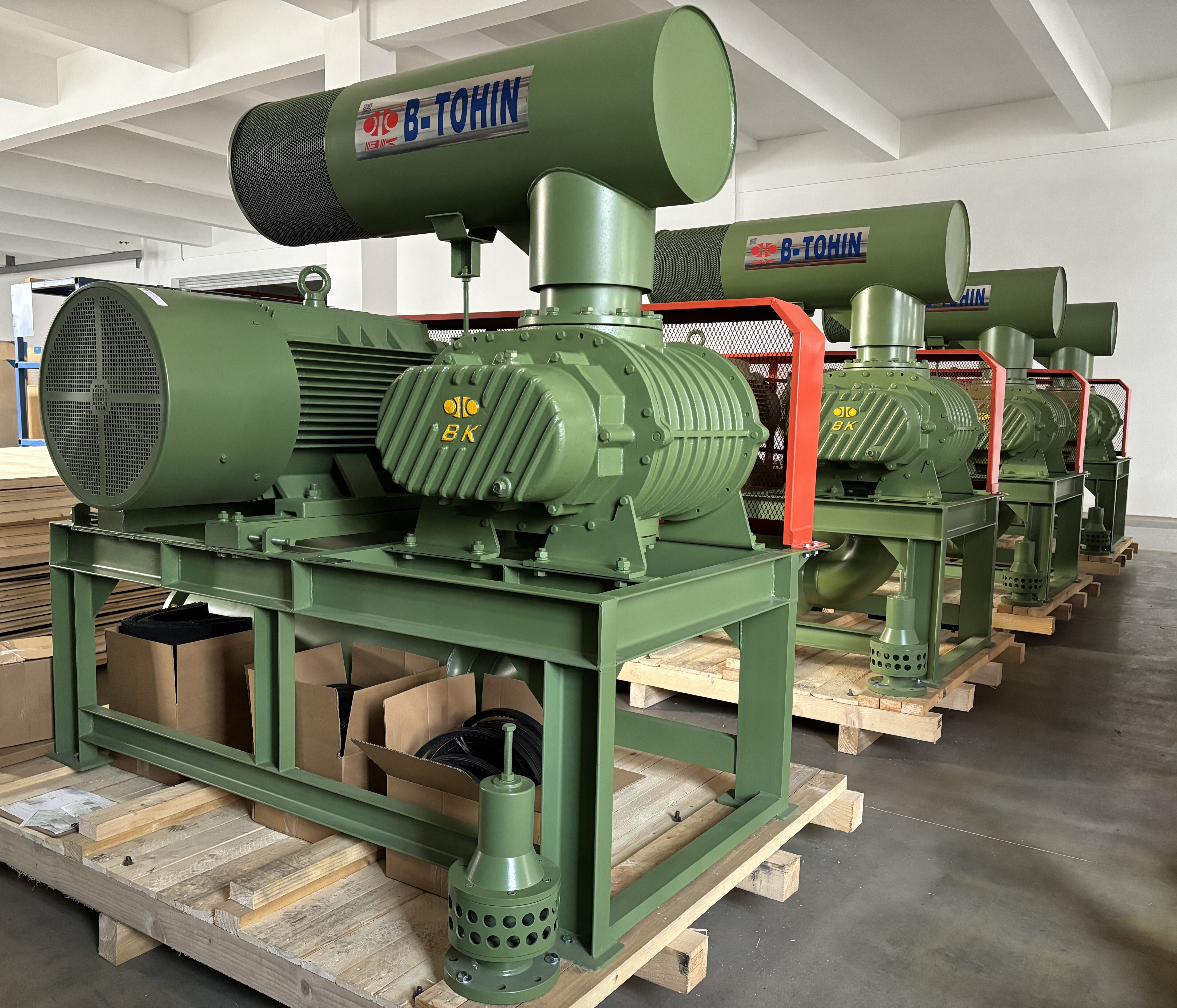 BK8016S Three Lobe Rotary Blower Of Pipe Clearing Ozone For Producing ...